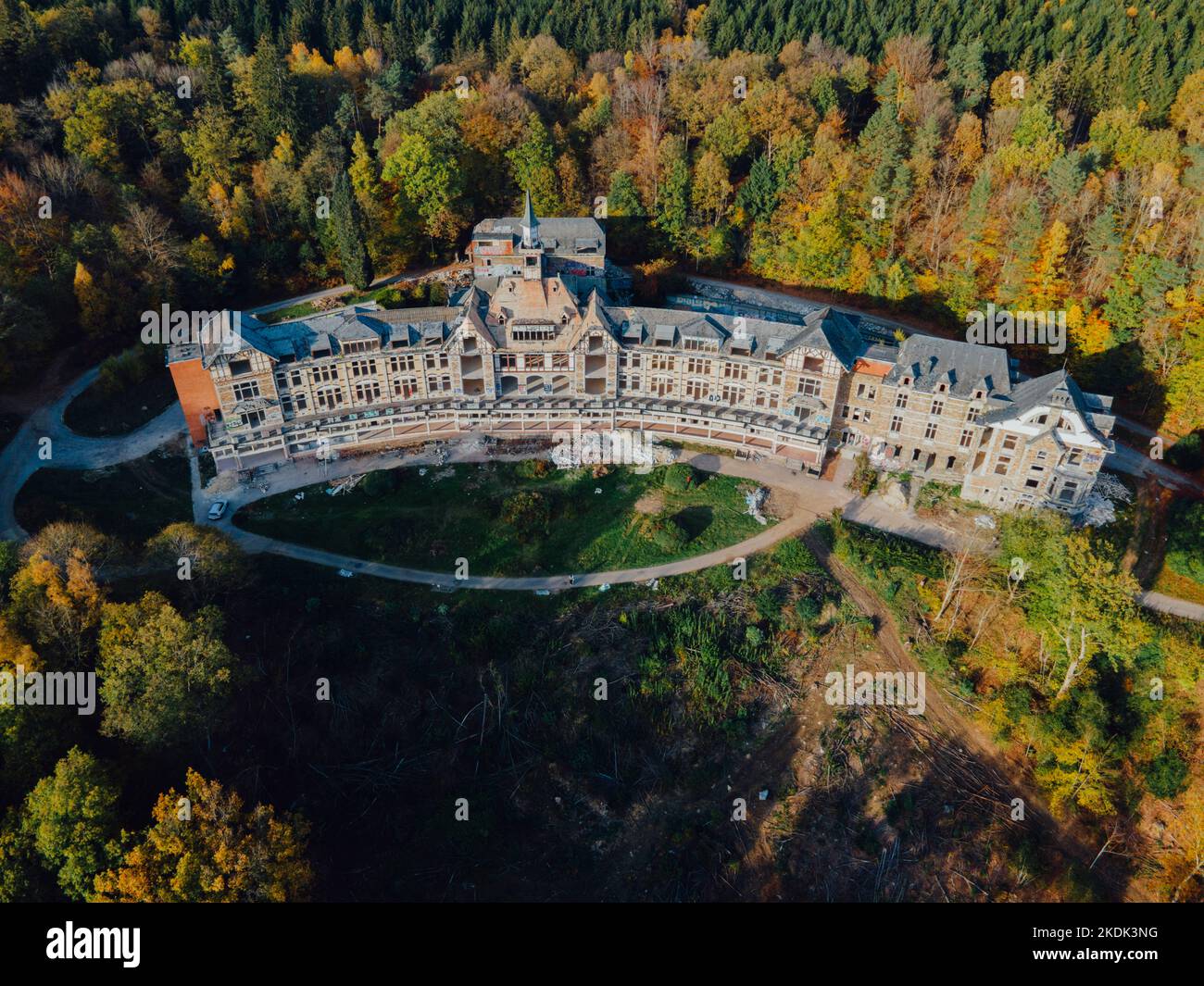 Belgien, 28-30.10.22: Feature Bilder, Lost Place bei spa, das Sanatorium du Basil ein ehemaliges ...