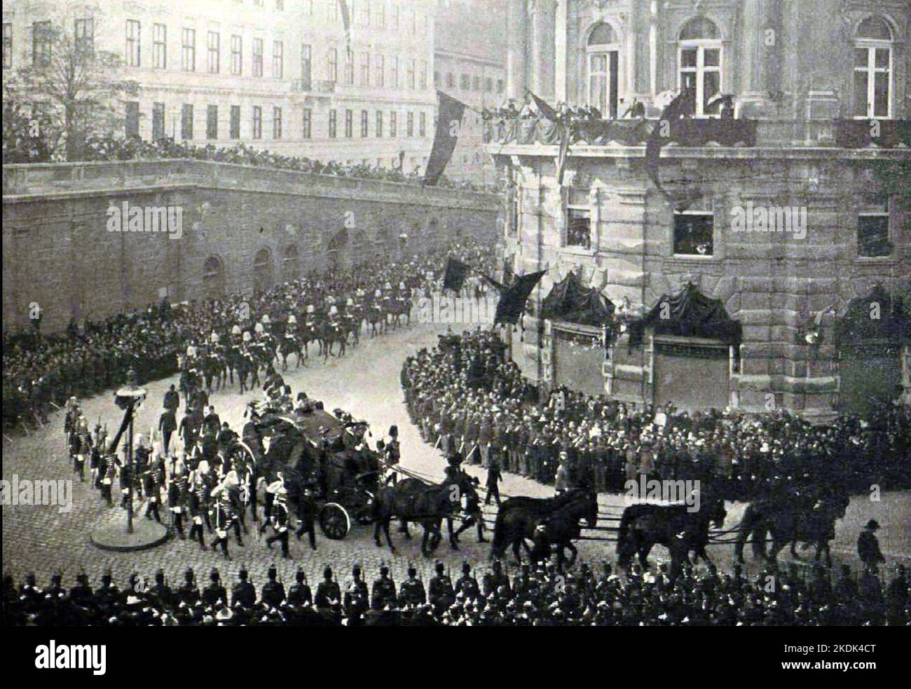 EMPRESS ELISABETH OF AUSTRIA (1837-1898) Funeral procession in Vienne ...