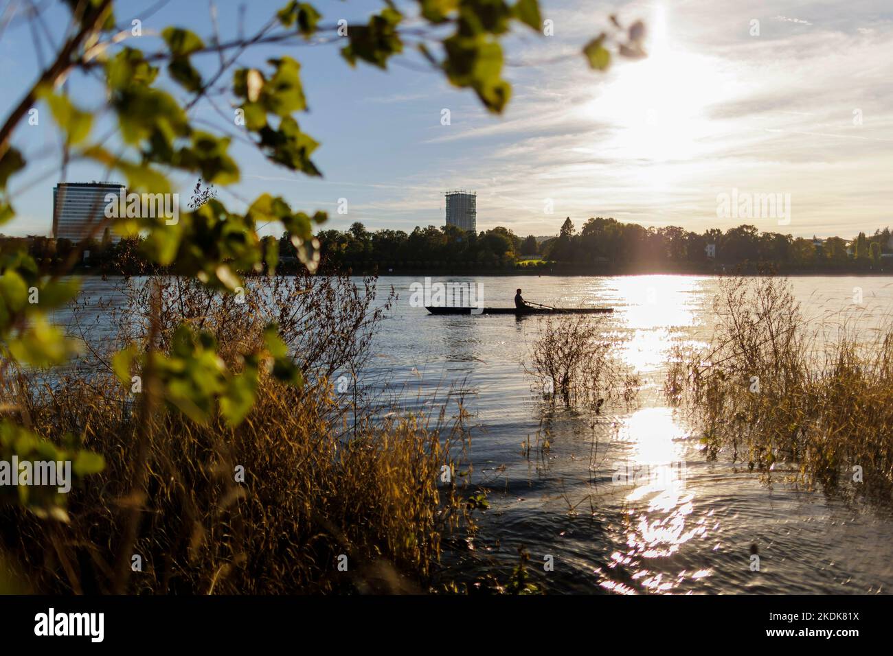 Bonn, Deutschland. 04th Oct, 2022. That's why it's so beautiful on the ...