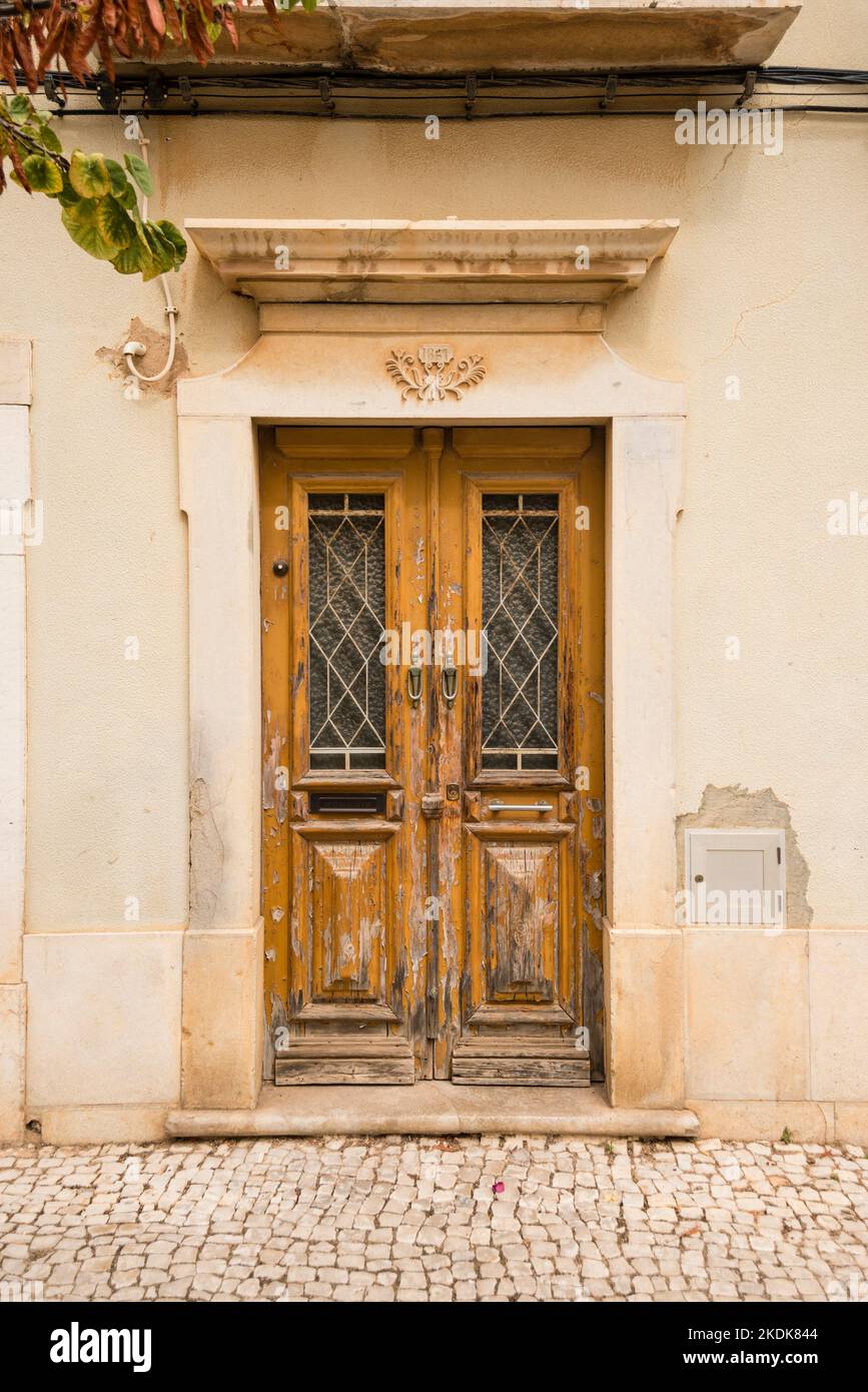Traditional portuguese door hi-res stock photography and images - Alamy