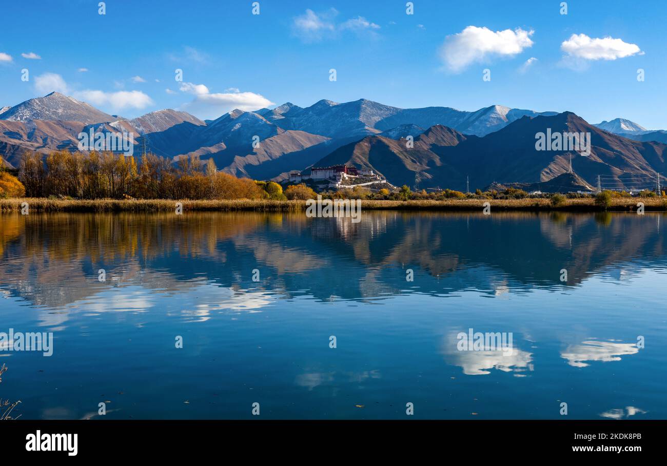 Qiuping hi-res stock photography and images - Alamy
