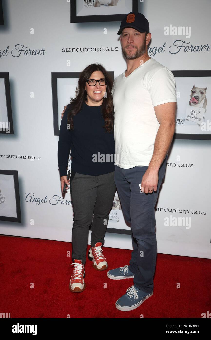 Los Angeles, Ca. 6th Nov, 2022. Rebecca Corry, John Griffin at Stand Up ...