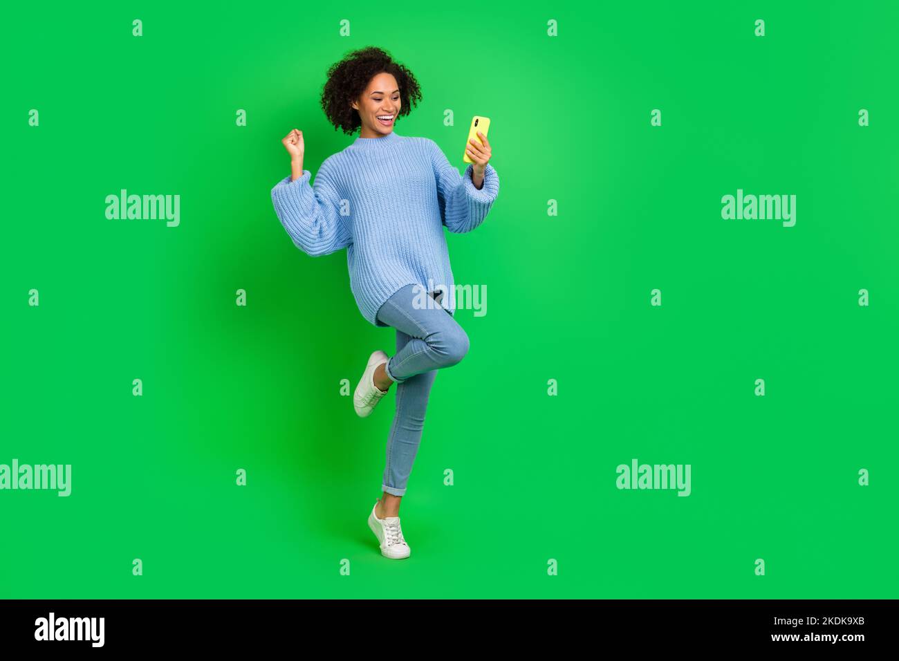 Full size photo of hooray curly lady look telephone wear sweater jeans ...