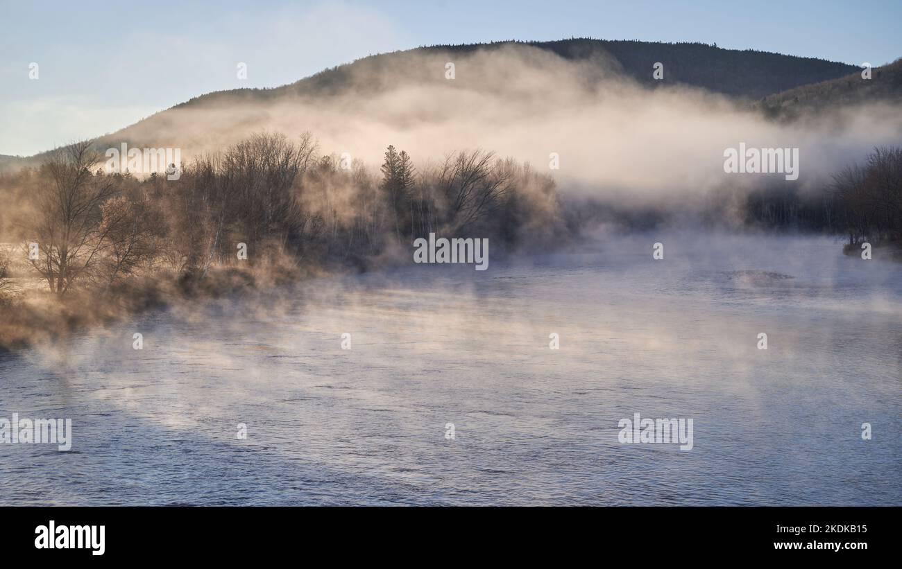 Androscoggin river hi-res stock photography and images - Alamy
