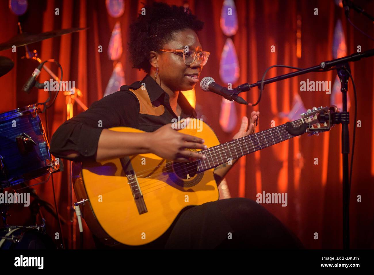 Edinburgh, Scotland. Sat 5 November 2022. Singer-songwriter Djana ...