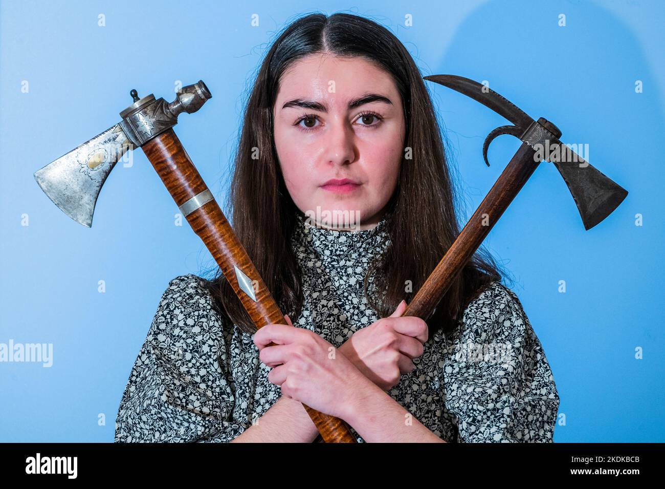 London, UK. 7th Nov, 2022. A Very Rare And Fine North American Pipe Tomahawk, Late 18th Century ...