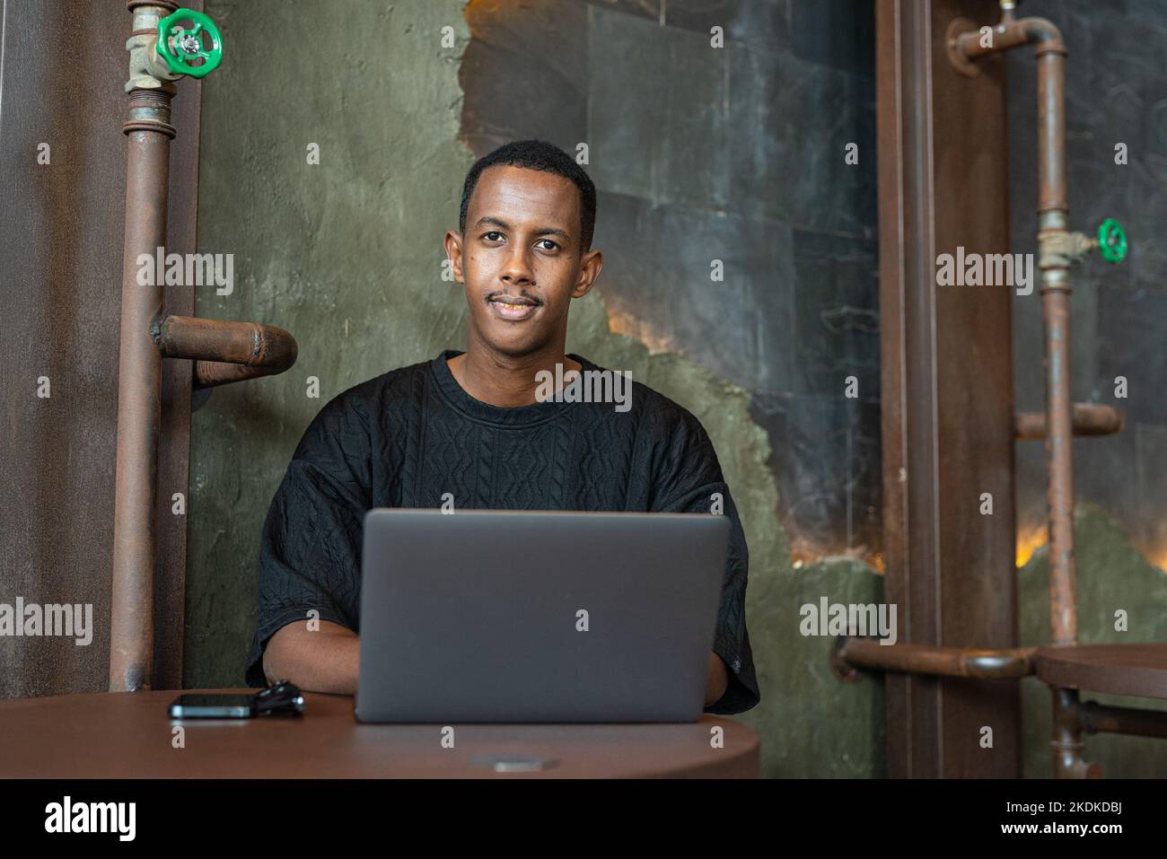 Handsome black man hi-res stock photography and images - Alamy