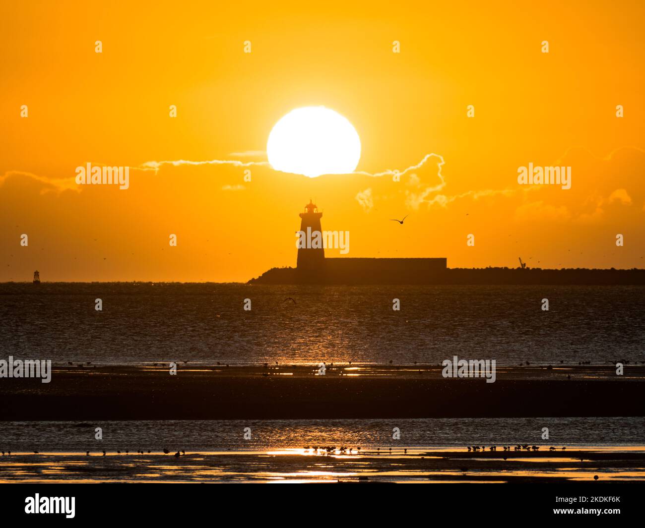 January sunrise above Poolbeg Lighthouse Stock Photo - Alamy