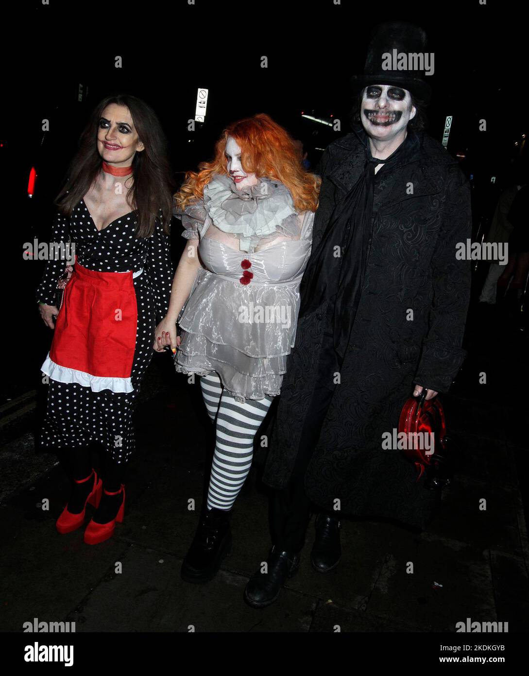 Jonathan ross’s daughter honey king was at the halloween party at kook ...