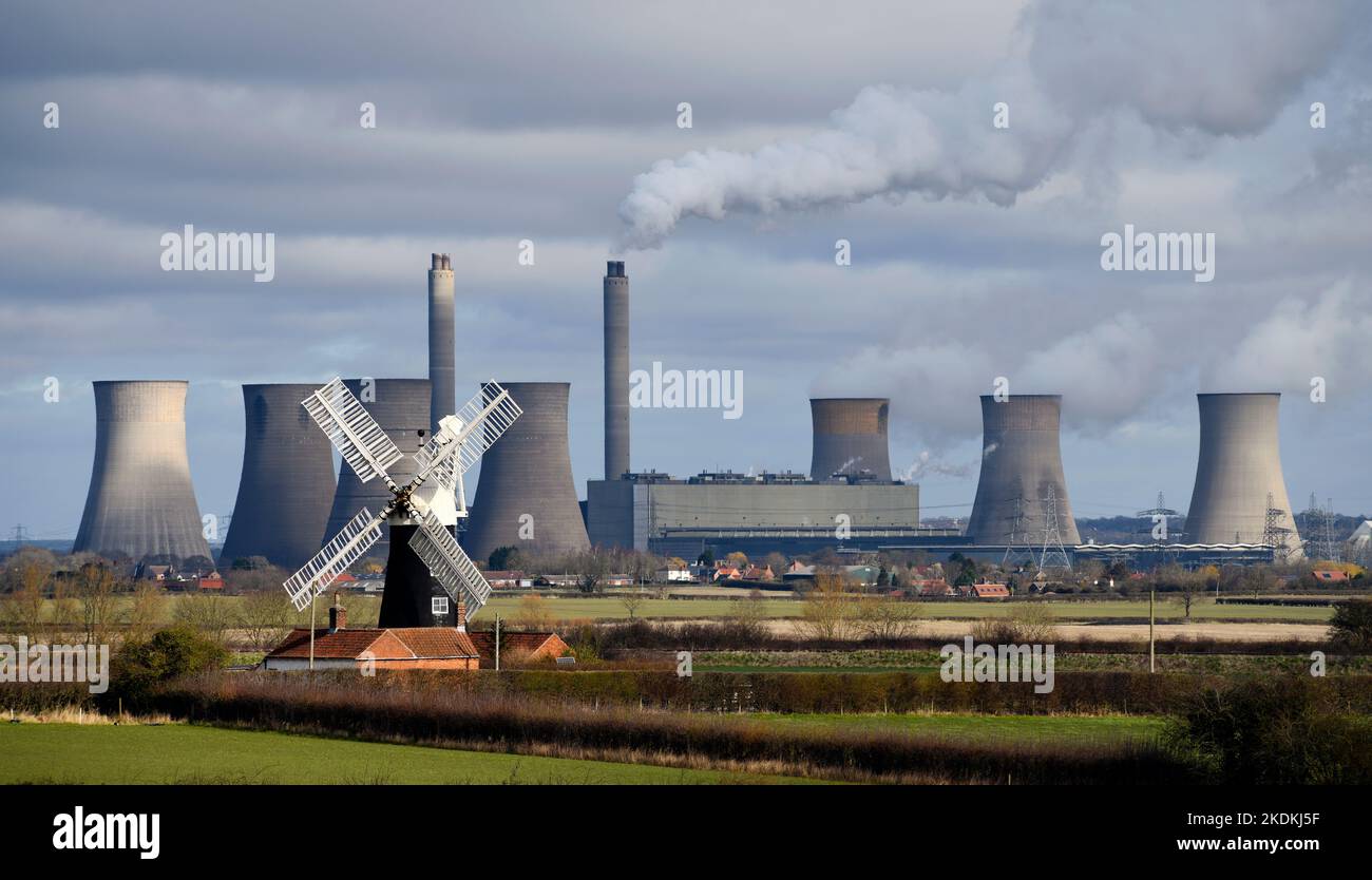 Leverton Windmill and West Burton Power Station (3 Stock Photo - Alamy
