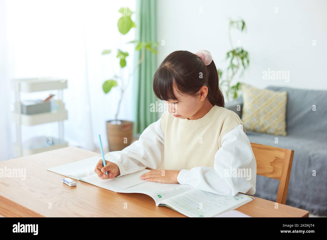 Japanese kid studying at home Stock Photo - Alamy