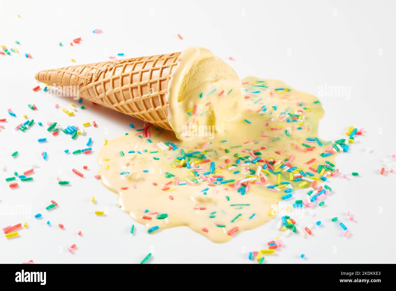 Falling ice cream hi-res stock photography and images - Alamy