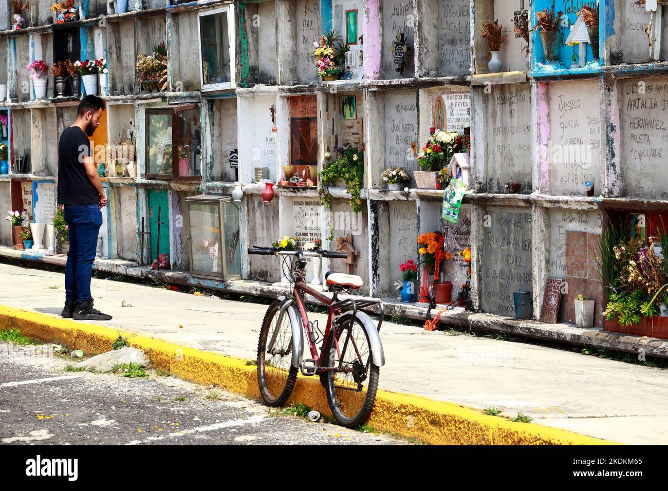 Nezahualcoyotl, Mexico. 01st Nov, 2022. November 1, 2022 ...