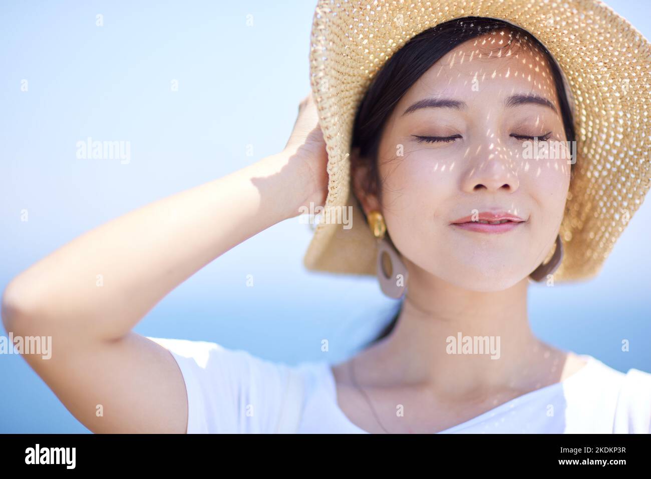 Young Japanese woman portrait Stock Photo - Alamy