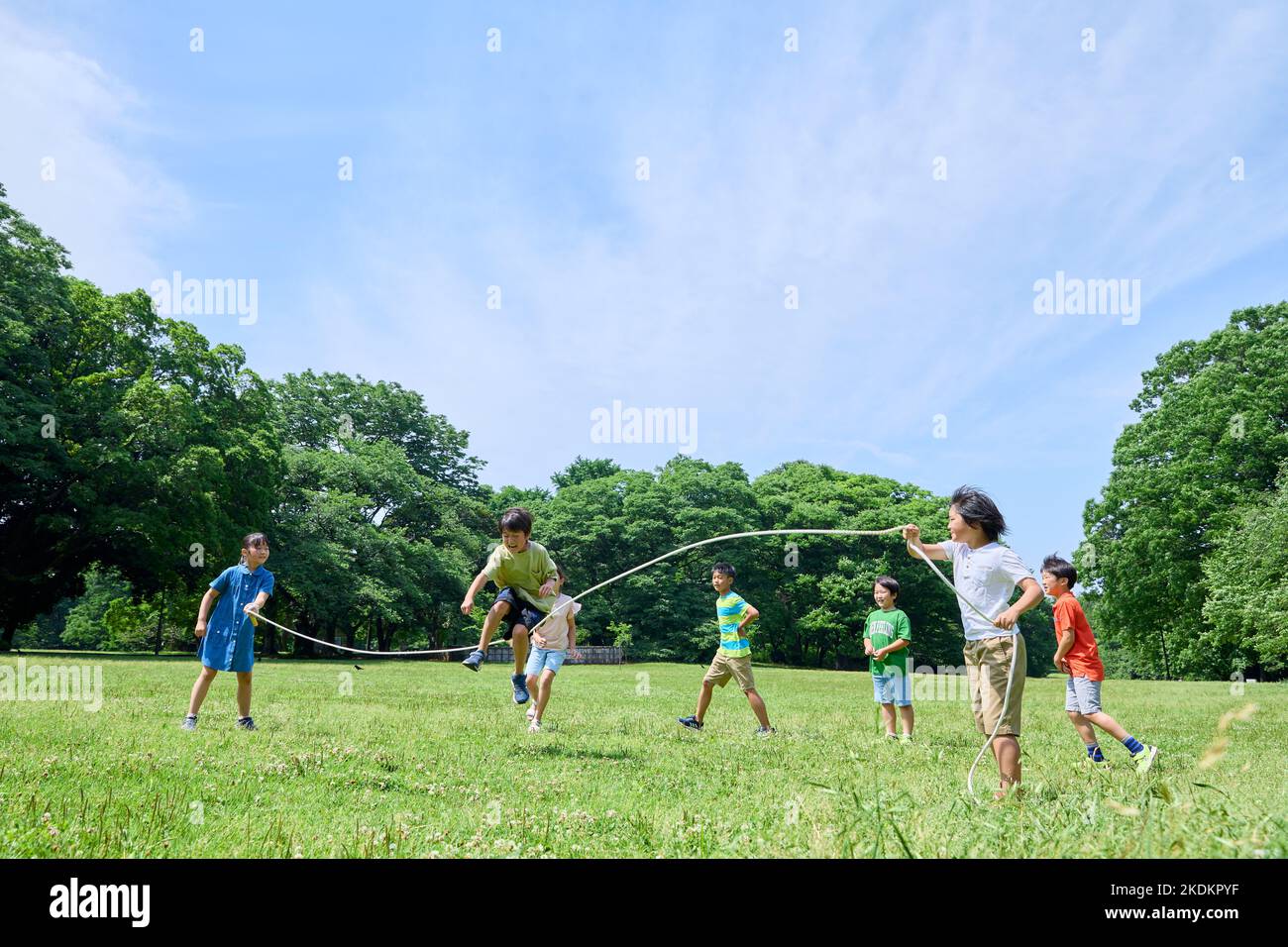 Asian kids jump rope hi-res stock photography and images - Alamy