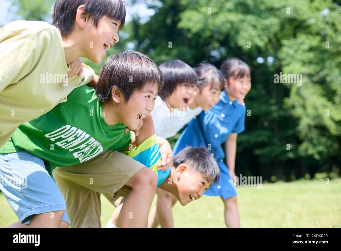 Japanese kids at city park Stock Photo - Alamy