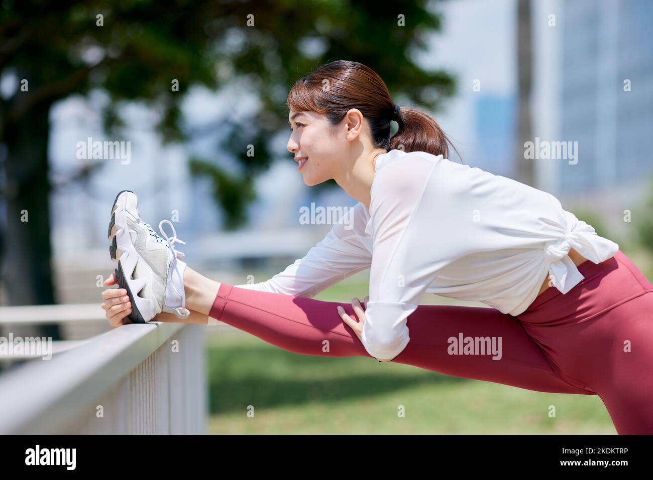 Young Japanese training downtown Stock Photo - Alamy