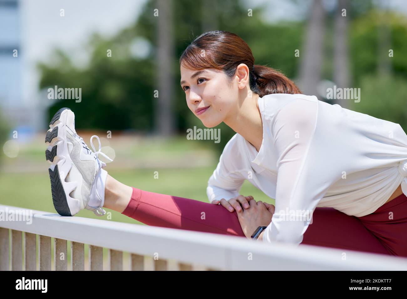 Young Japanese training downtown Stock Photo - Alamy
