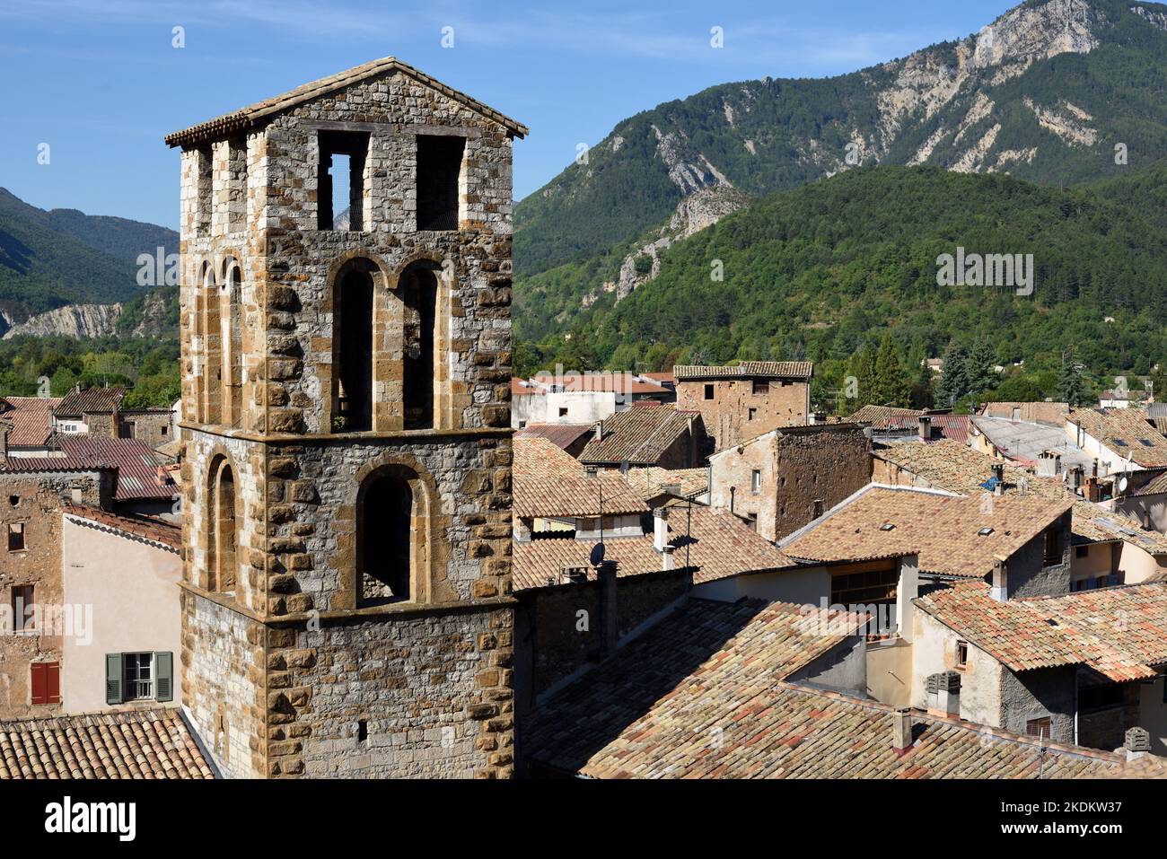 Historical romanesque church hi-res stock photography and images - Alamy