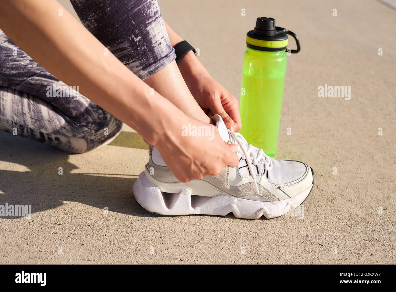 Young Japanese training downtown Stock Photo - Alamy