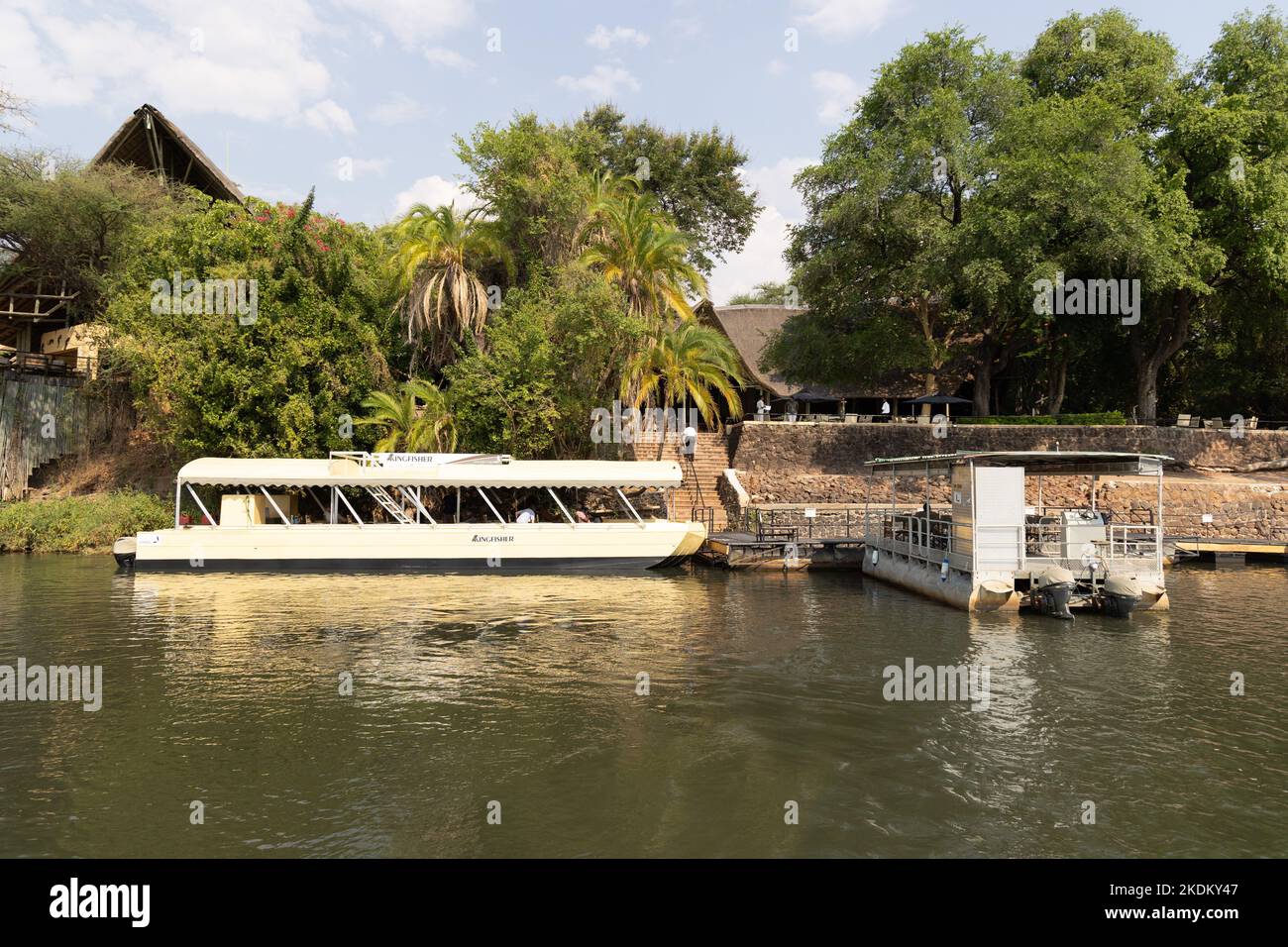 Wildlife boat cruise hi-res stock photography and images - Alamy
