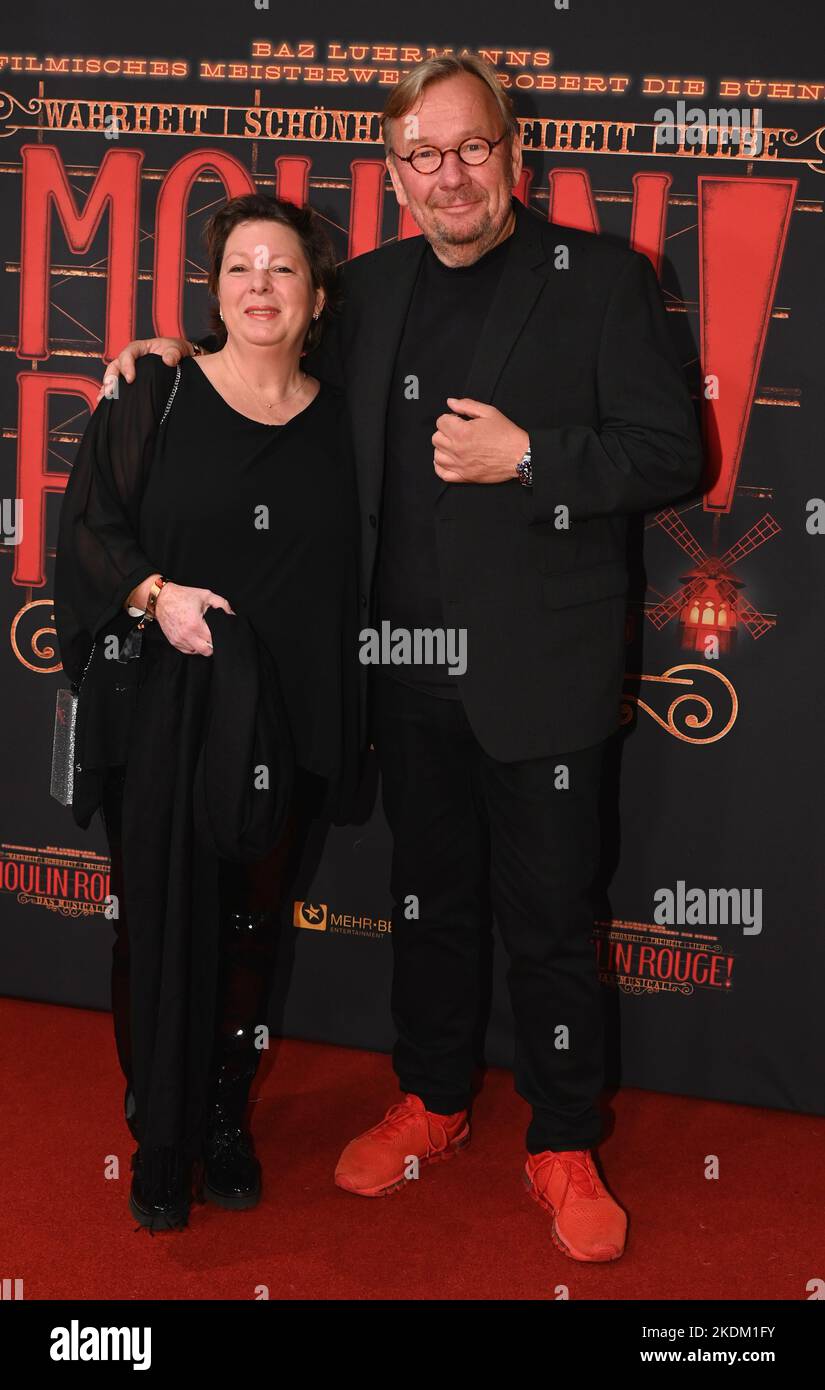 Cologne, Germany. 06th Nov, 2022. Bernd Stelter and his wife Anke ...