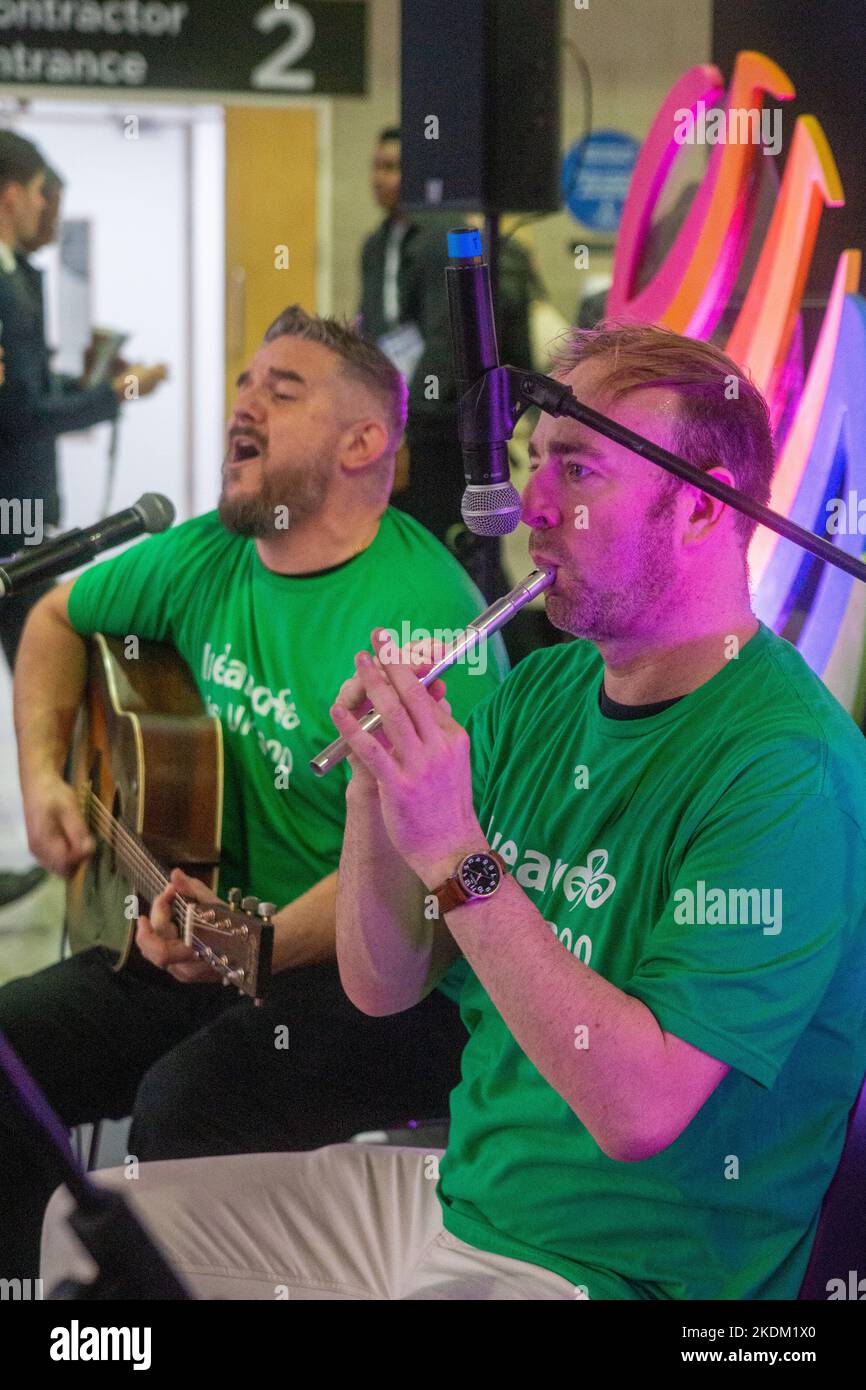 7th November 2022, London. Irish musicians. Traditional wear, dance and ...