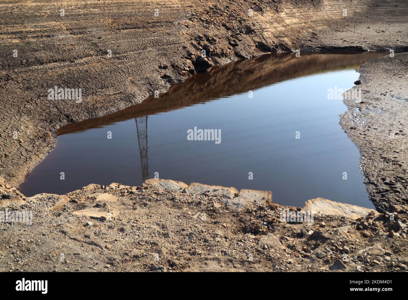 Baitings Reservoir/Dam - Drought Stock Photo - Alamy