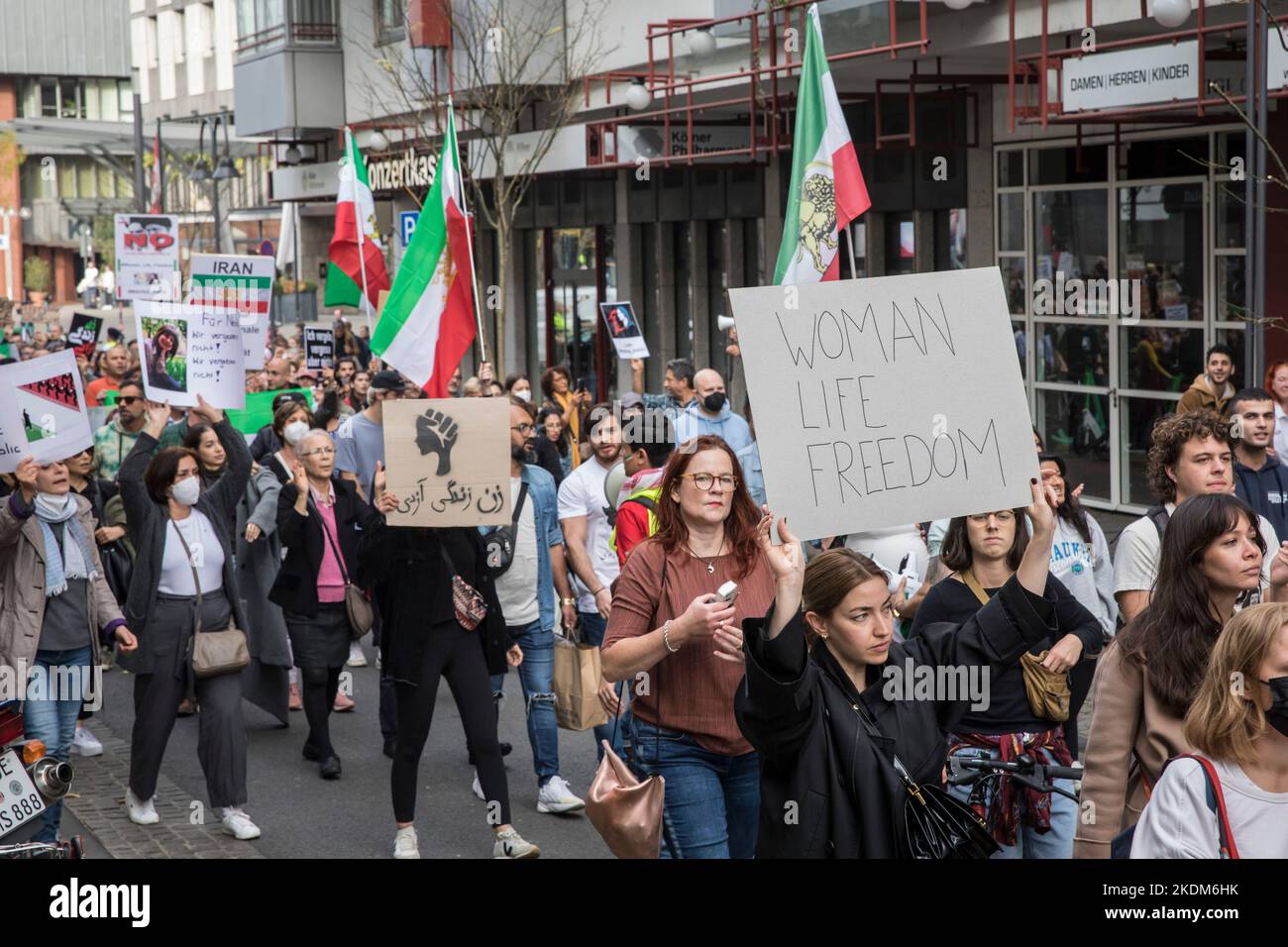 Women life freedom flag hi-res stock photography and images - Alamy