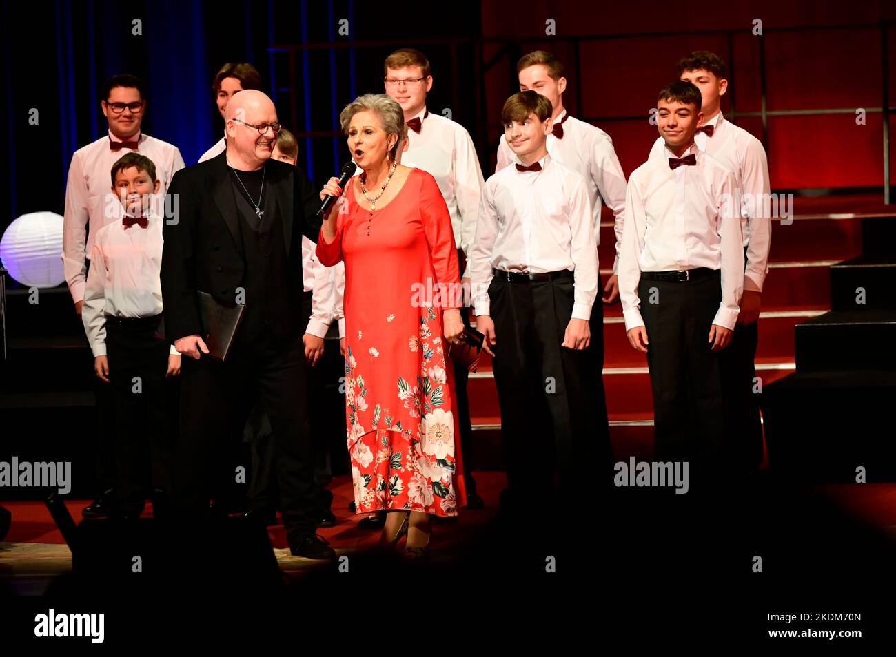 Knabenchor Hösel/Toralf Hildebrandt und Dagmar Frederic bei der 3 ...