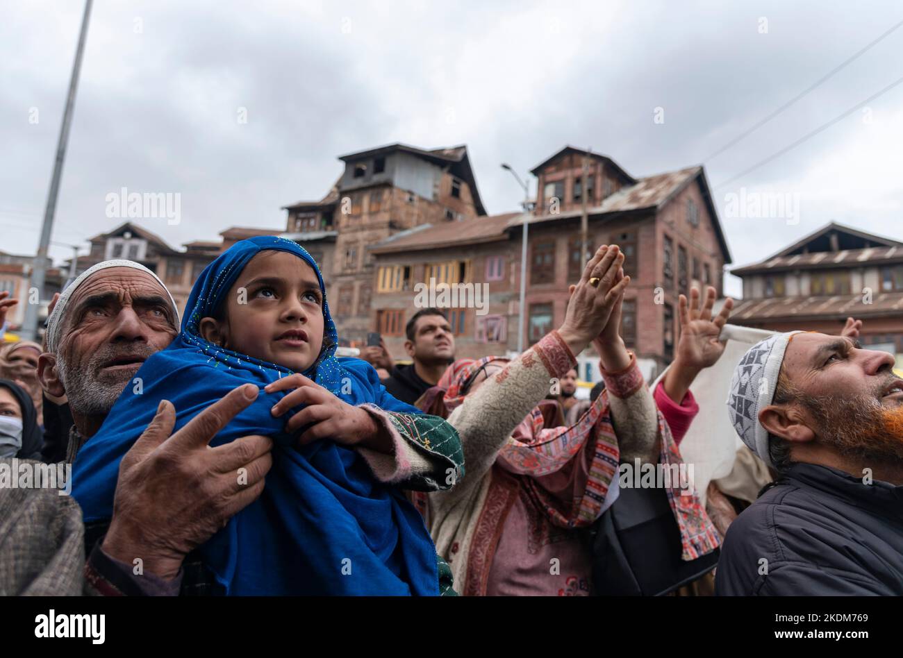 Srinagar, India. 07th Nov, 2022. Kashmiri Muslims raise their hands ...