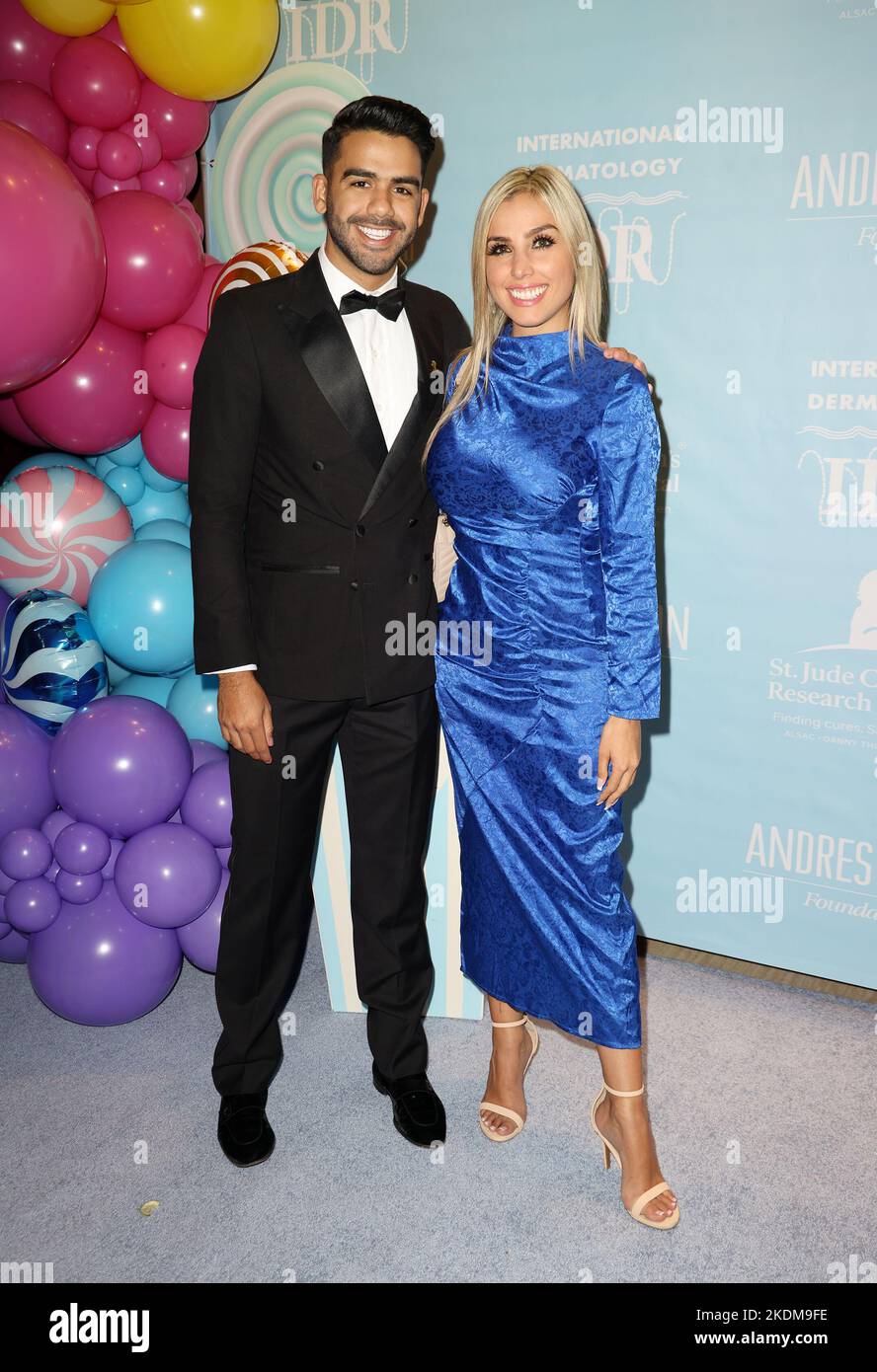 MIAMI, FL, NOV 5: Carlos Adyan and Carolina Novoa are seen during the ...