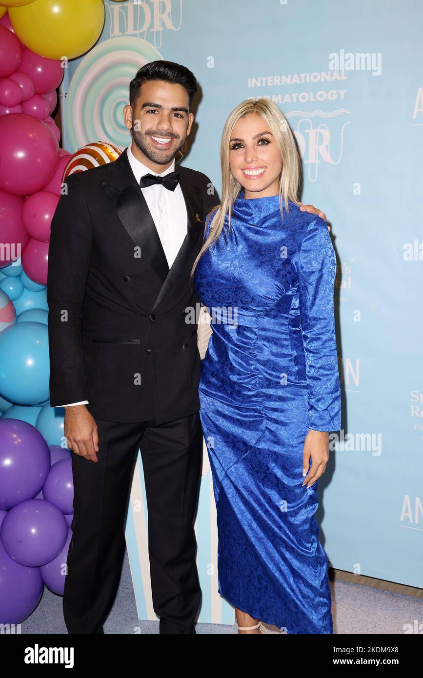 MIAMI, FL, NOV 5: Carlos Adyan and Carolina Novoa are seen during the ...