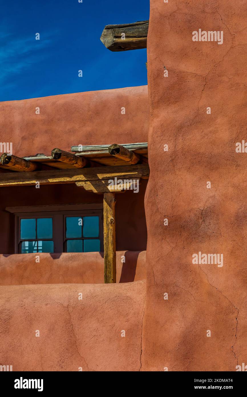 Pueblo revival architecture hi-res stock photography and images - Alamy