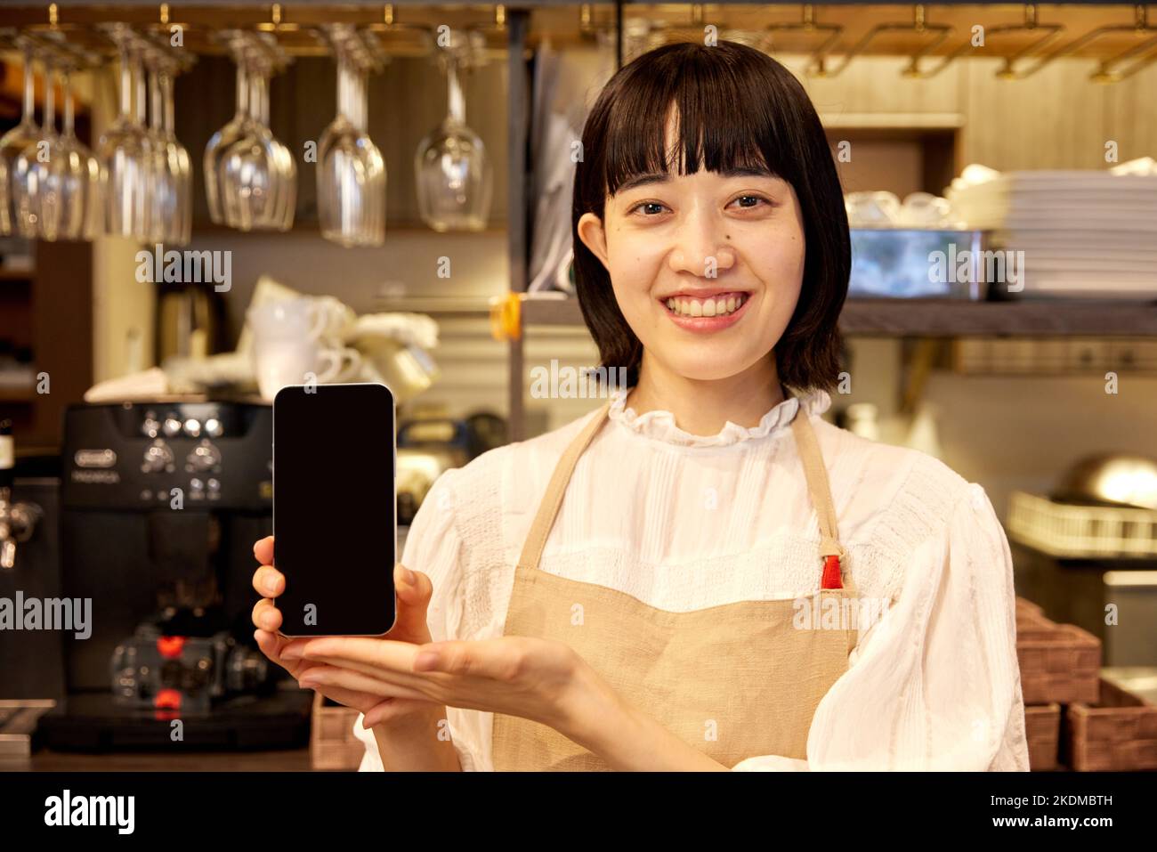 Japanese restaurant staff hi-res stock photography and images - Alamy