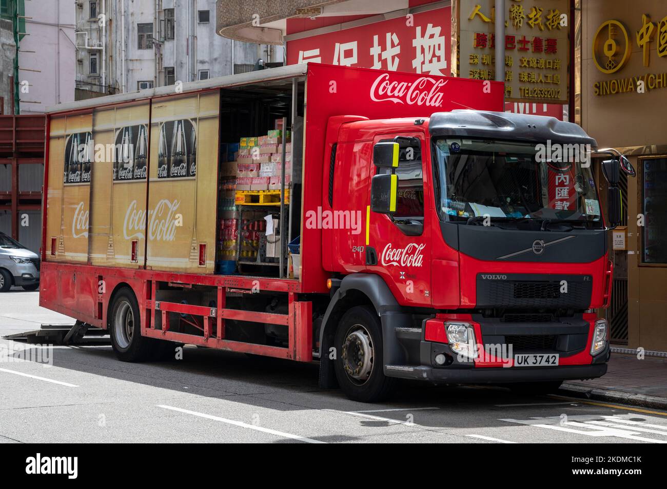 Hong Kong, China. 07th Nov, 2022. A delivery truck of the American soft ...
