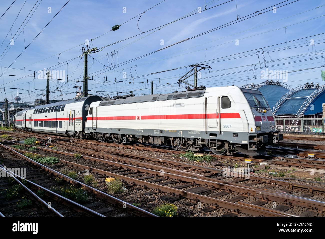 DB Intercity 2 train hauled by Bombardier TRAXX AC2 locomotive at ...