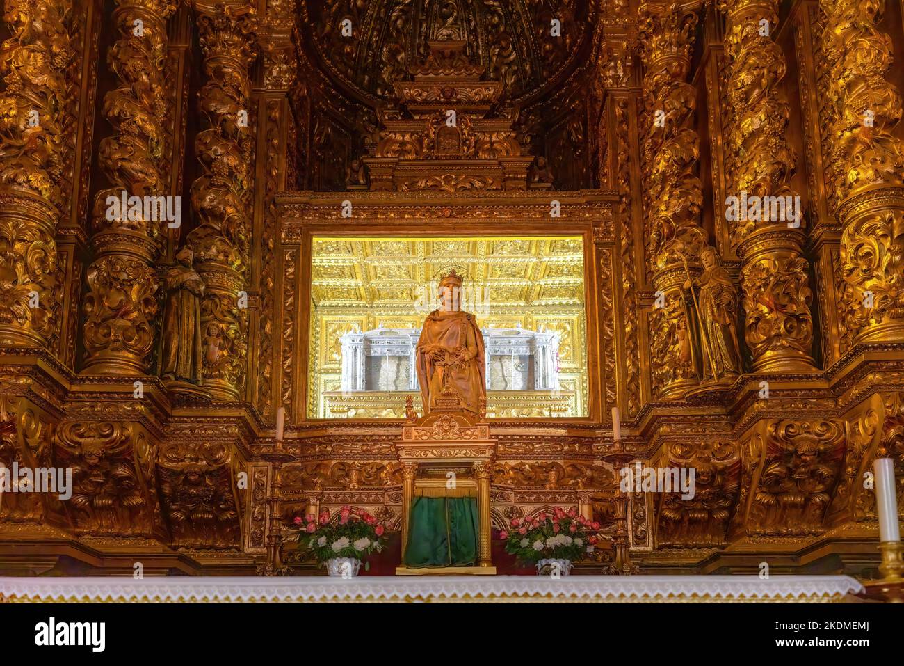 Silver tomb ark hi-res stock photography and images - Alamy