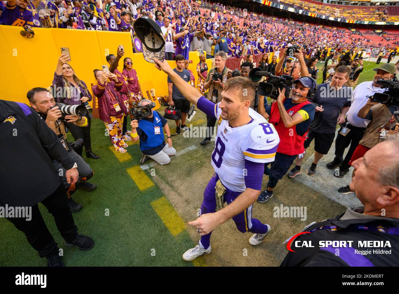 Washington commanders fans hi-res stock photography and images - Alamy