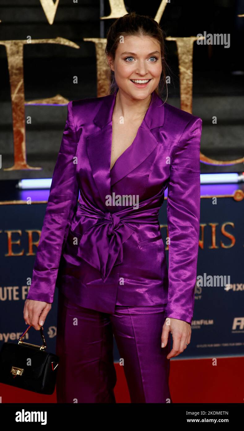 Lara mandoki hi-res stock photography and images - Alamy