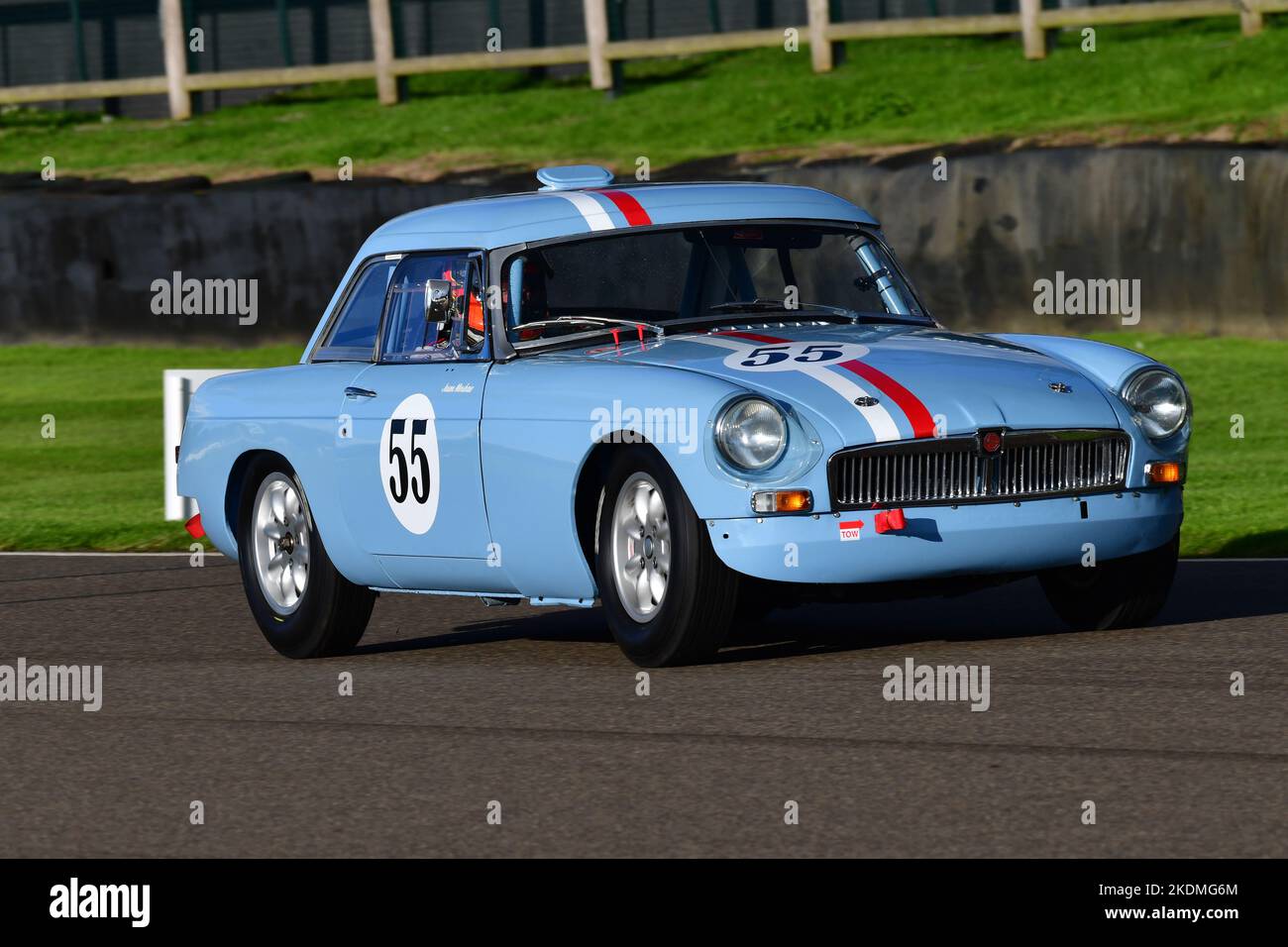 Jason Minshaw, MG B, Lavant Cup, a twenty five minute single driver ...