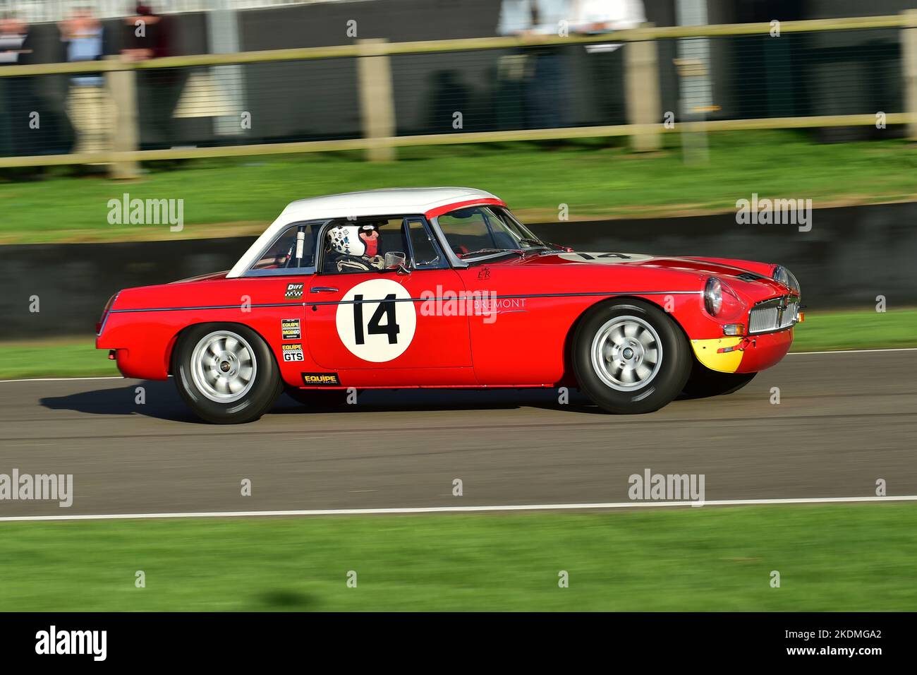 Paul Woolmer, MG B, Lavant Cup, a twenty five minute single driver race ...