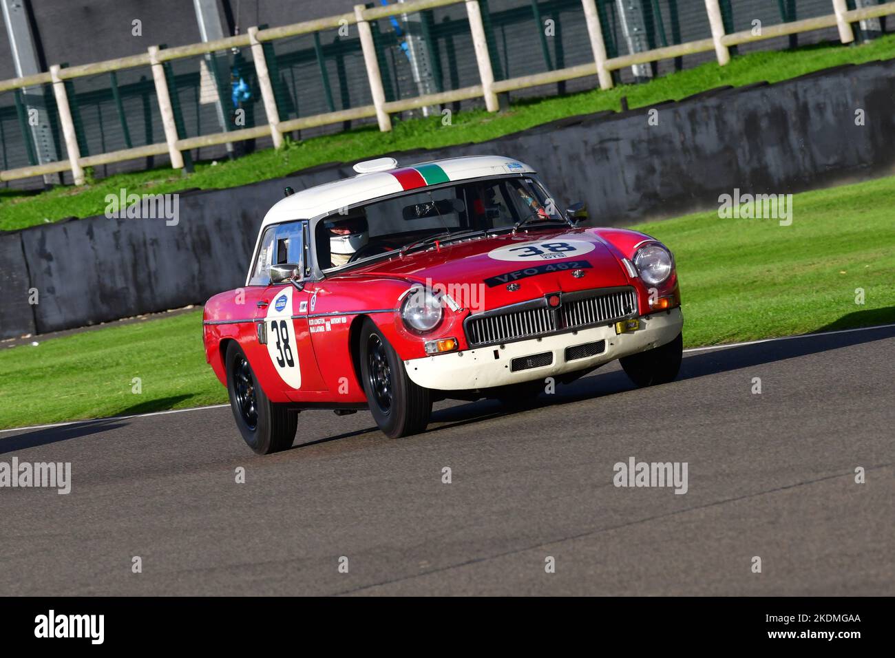 Paul Latimer, MG B, Lavant Cup, a twenty five minute single driver race ...