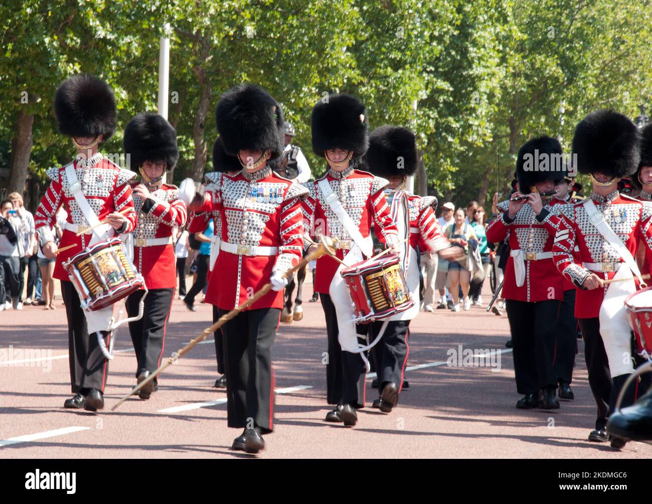 Changing of the Guards, Buckingham Palace, London Stock Photo - Alamy