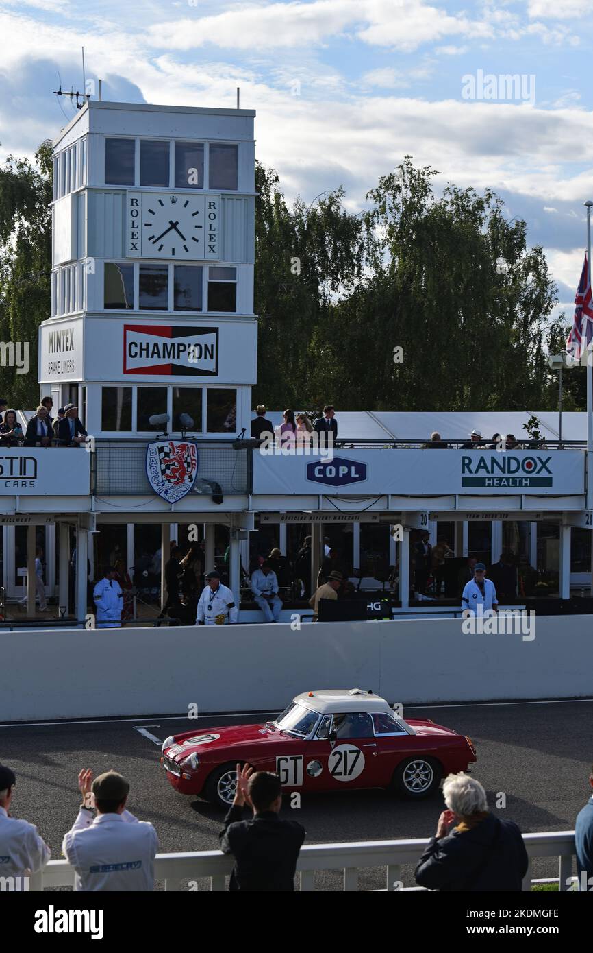 Ed Foster, MG B, Lavant Cup, a twenty five minute single driver race ...