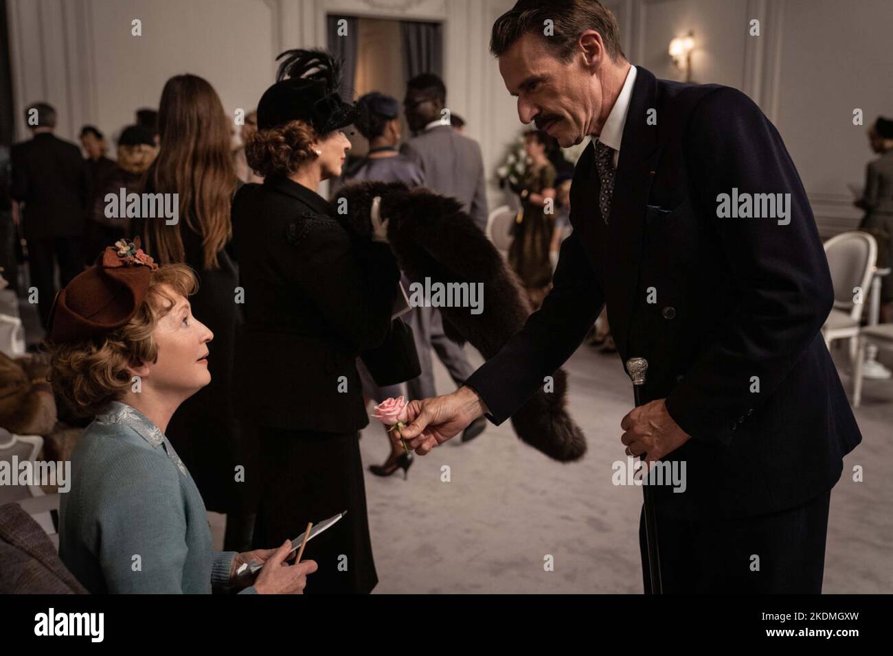MRS HARRIS GOES TO PARIS (2022) LESLEY MANVILLE LAMBERT WILSON ANTHONY ...