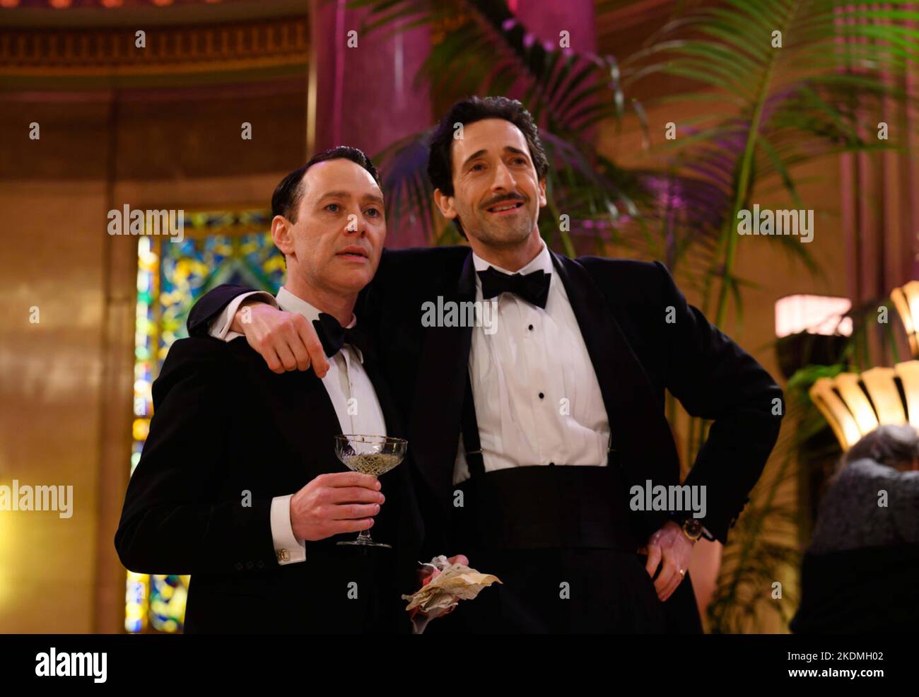 SEE HOW THEY RUN (2022) REECE SHEARSMITH ADRIAN BRODY TOM GEORGE (DIR ...