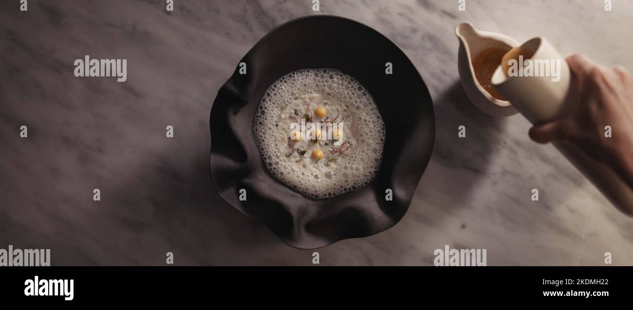 The menu film still 2022 hi-res stock photography and images - Alamy