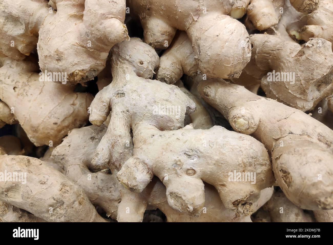 Full frame close-up on a stack of ginger on a market stall Stock Photo ...