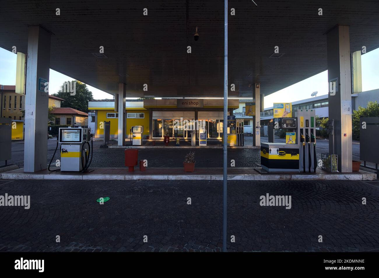 Empty fuel station at sunset Stock Photo - Alamy